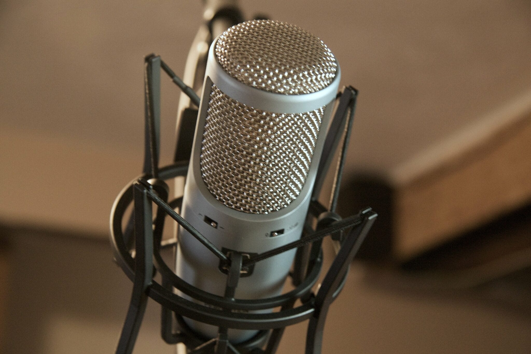 Graphene microphone concept surpasses traditional tech with ultrasonic ...
